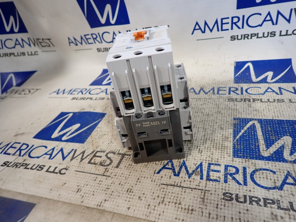 NEW 50 amp Contactor 3 Pole 40 HP@ 480V 120 VAC Coil MC-50A LS Electric ...