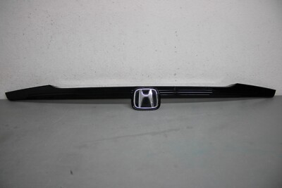 2018 2020 HONDA ODYSSEY REAR LIFTGATE LICENSE PLATE GARNISH TRIM | eBay