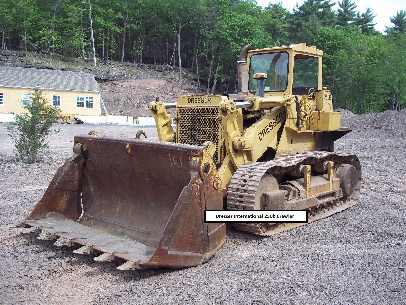 Well maintained Dresser International 250b Crawler Track Loader/ 4 n 1 ...