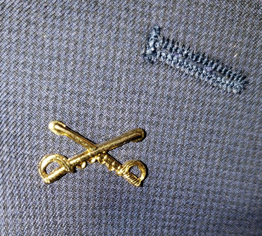 US ARMY Cavalry Scout Air Cav Saber Lapel Coat Hat Suit Cap Veteran Tie ...