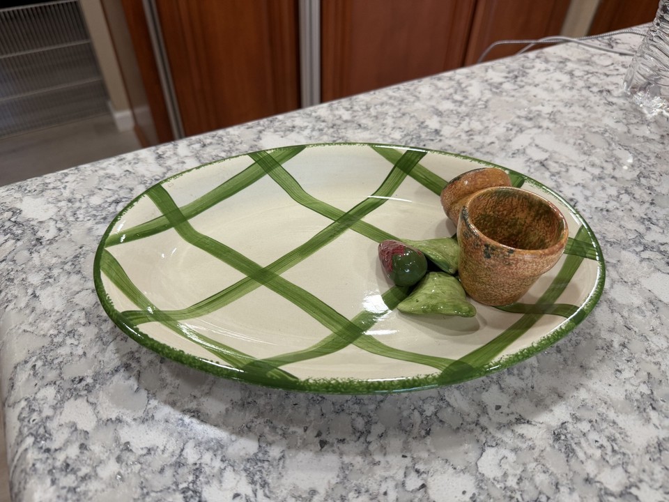 Vintage Large Cali Pottery 3D Strawberry Pots Green Lattice Design ...