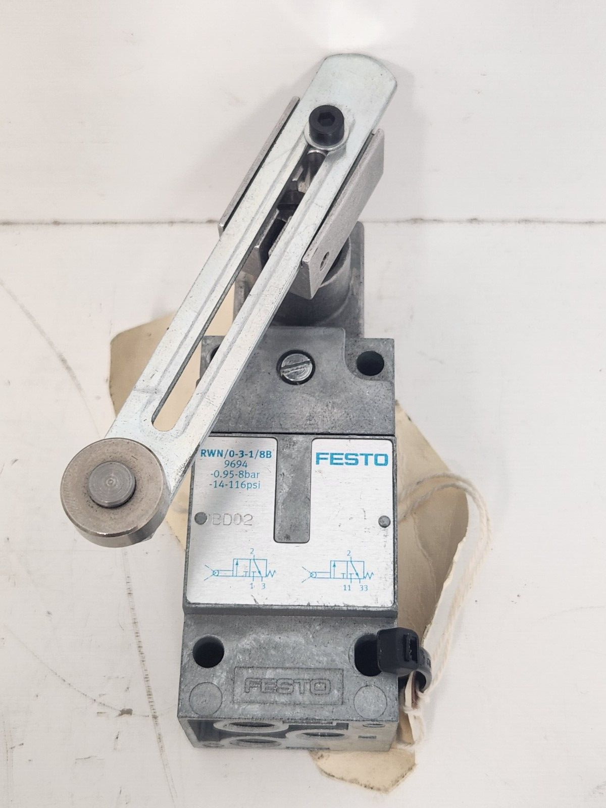 NEW OLD STOCK! FESTO PNEUMATIC LIMIT VALVE RWN/0-3-1-8B / 9694 | eBay