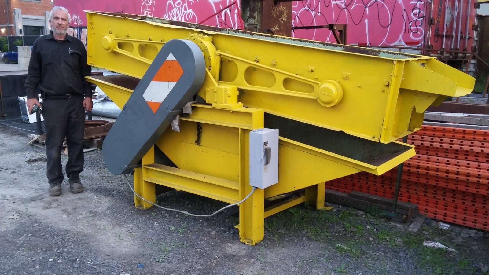 Vibratory screen, 12ft.l L. x 24" W. tilting ±40°, Smico (USA) | eBay