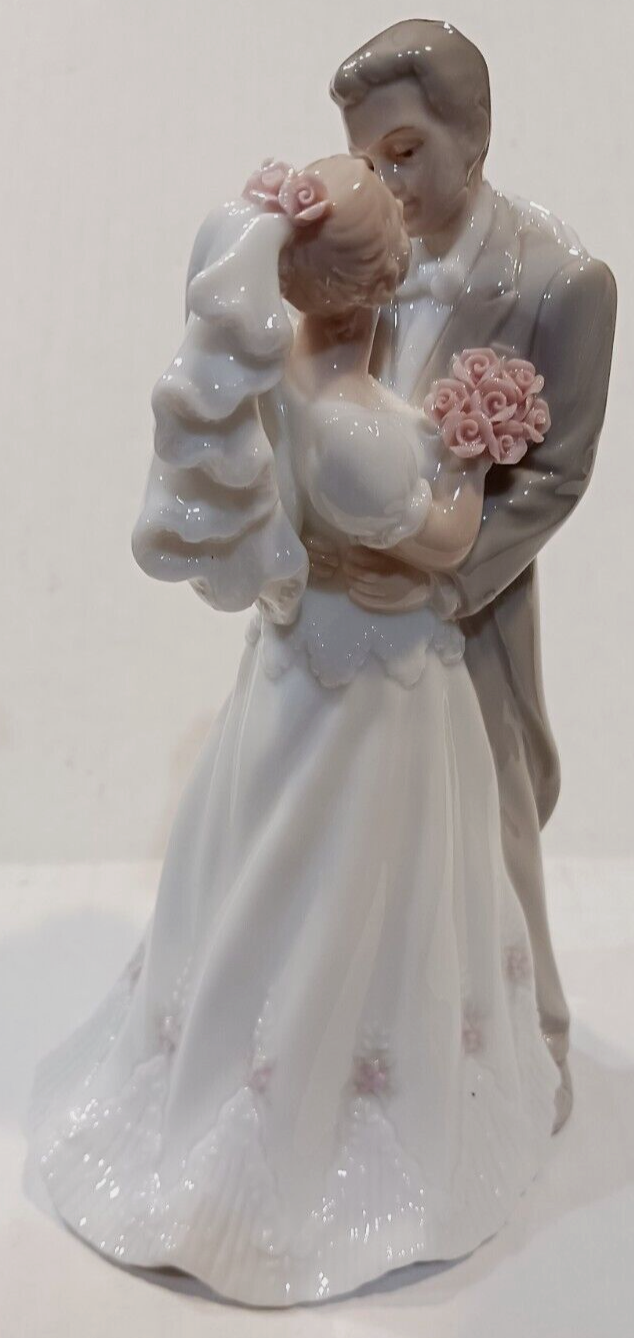 2001 The Valencia Collection Roman Inc Porcelain 5 1/2" Bride & Groom ...