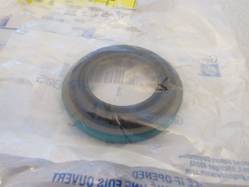 NOS 1977-86 Chevy GMC K3 K35 Pick-up Front King Pin Bearing Cap Seal GM ...