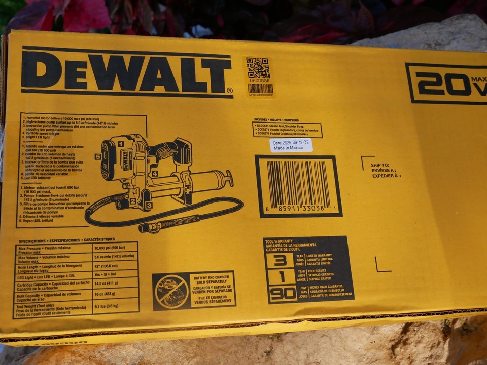 DEWALT Grease Gun 20V MAX Li-Ion DCGG571B | eBay