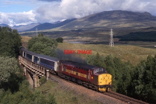 PHOTO BR CLASS 37 (37 427) CALEDONIAN SLEEPER TRAIN AT ACHALLADER AN EX ...