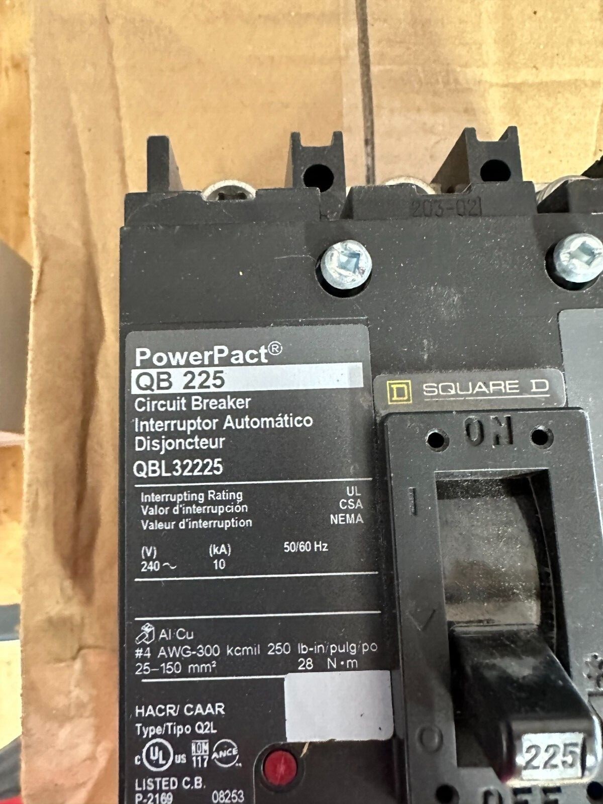 Square D Schneider Electric QBL32225 Molded Case Circuit Breaker 240V ...