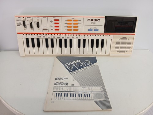 Vintage 1980s Casio PT-82 32 Key Electronic Keyboard Mini Synthesizer ...