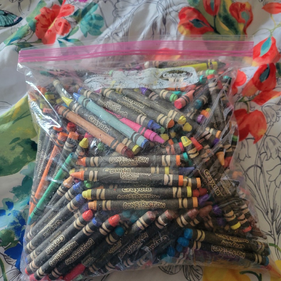 Lot Crayons 4+ lbs Bulk Crafts Art Melting 100% Crayola Many New School ...
