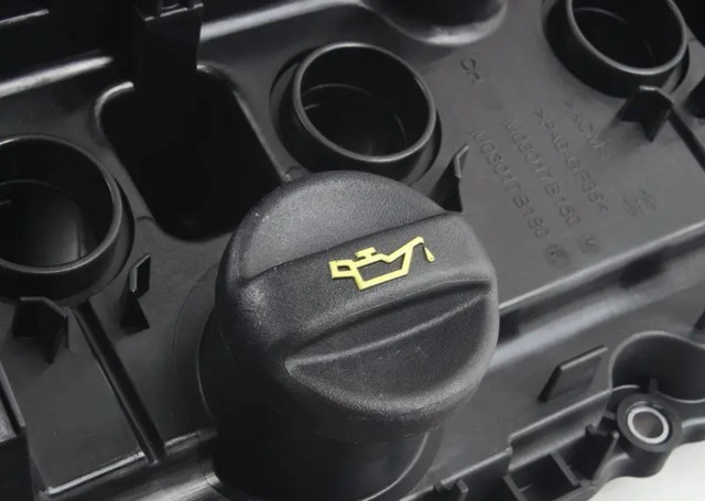 MINI Cooper R56 Engine Cylinder Head Cover 11127646554 Genuine for sale ...