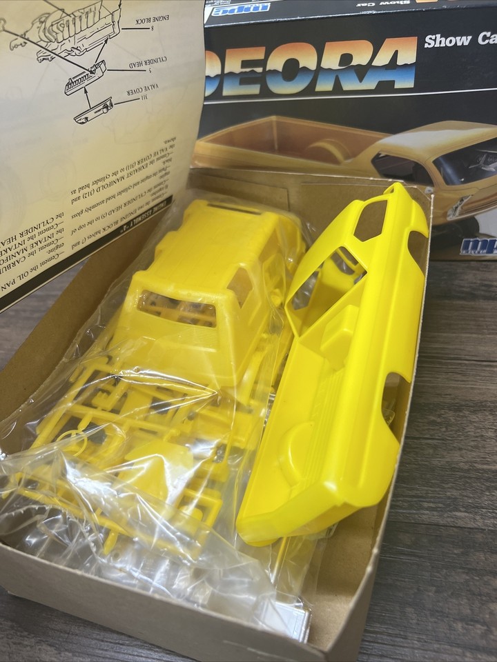 MPC Deora Show Car Model Kit #6221 1/25 Scale NIOB | eBay