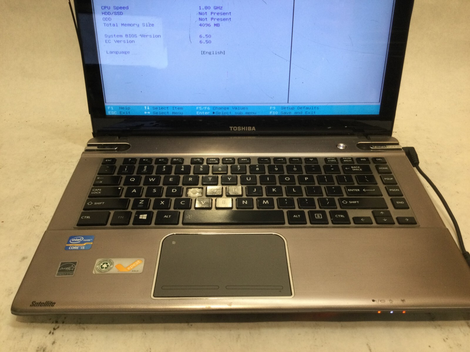 Toshiba Satellite C655-S5212 / Intel Core i3-2310M @ 2.10GHz / (MISSING ...
