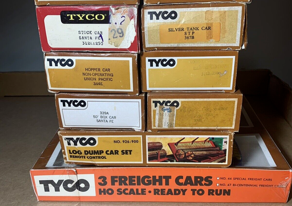 TYCO..HO Trains..17 pieces..In Boxes..Assortment # 14 | eBay