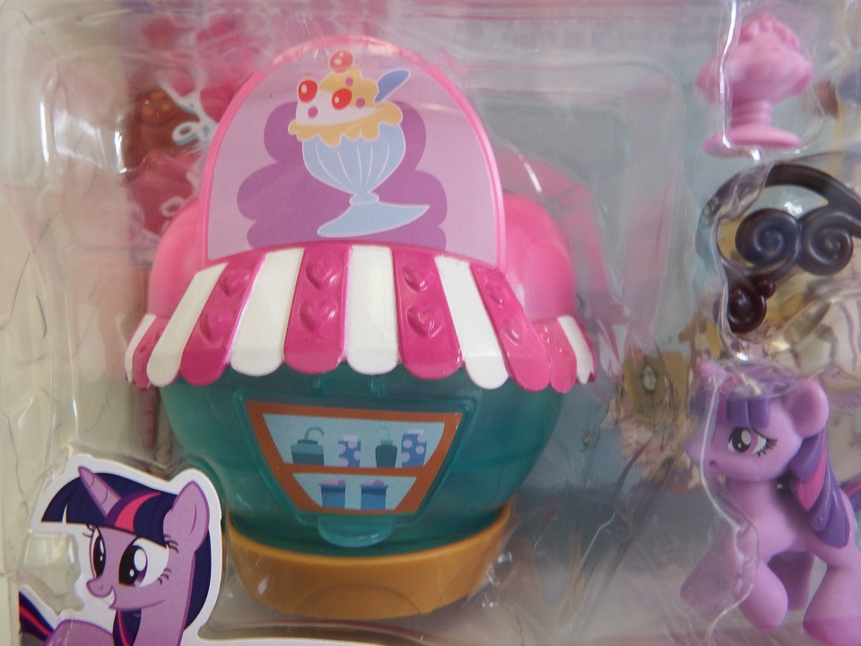 My Little Pony Friendship is Magic ICE CREAM STAND with Twilight ...