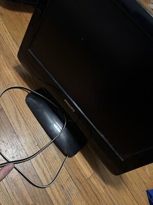 Philips 20 Inch LCD TV With HDMI Ports. Works Great. Good Kitchen TV ...