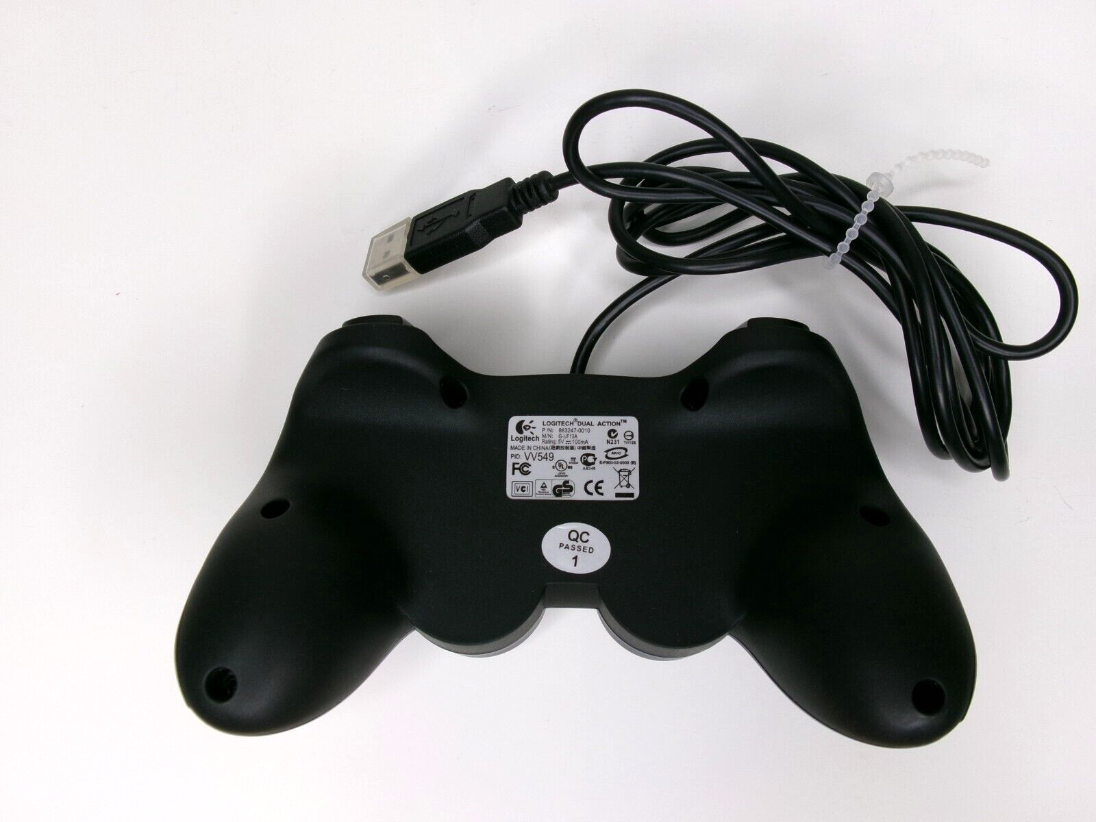 Logitech Dual Action Analog Control Programmable Gamepad USB Game ...