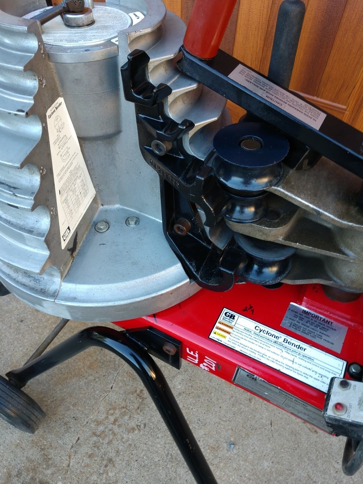 GB ENERPAC CYCLONE B-2000 CONDUIT BENDER GREENLEE 555 1/2-2" PICKUP ...