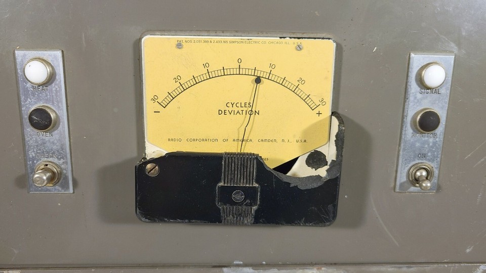 RCA BW-11A BROADCAST FREQUENCY MONITOR VINTAGE TUBE AM RADIO STATION ...