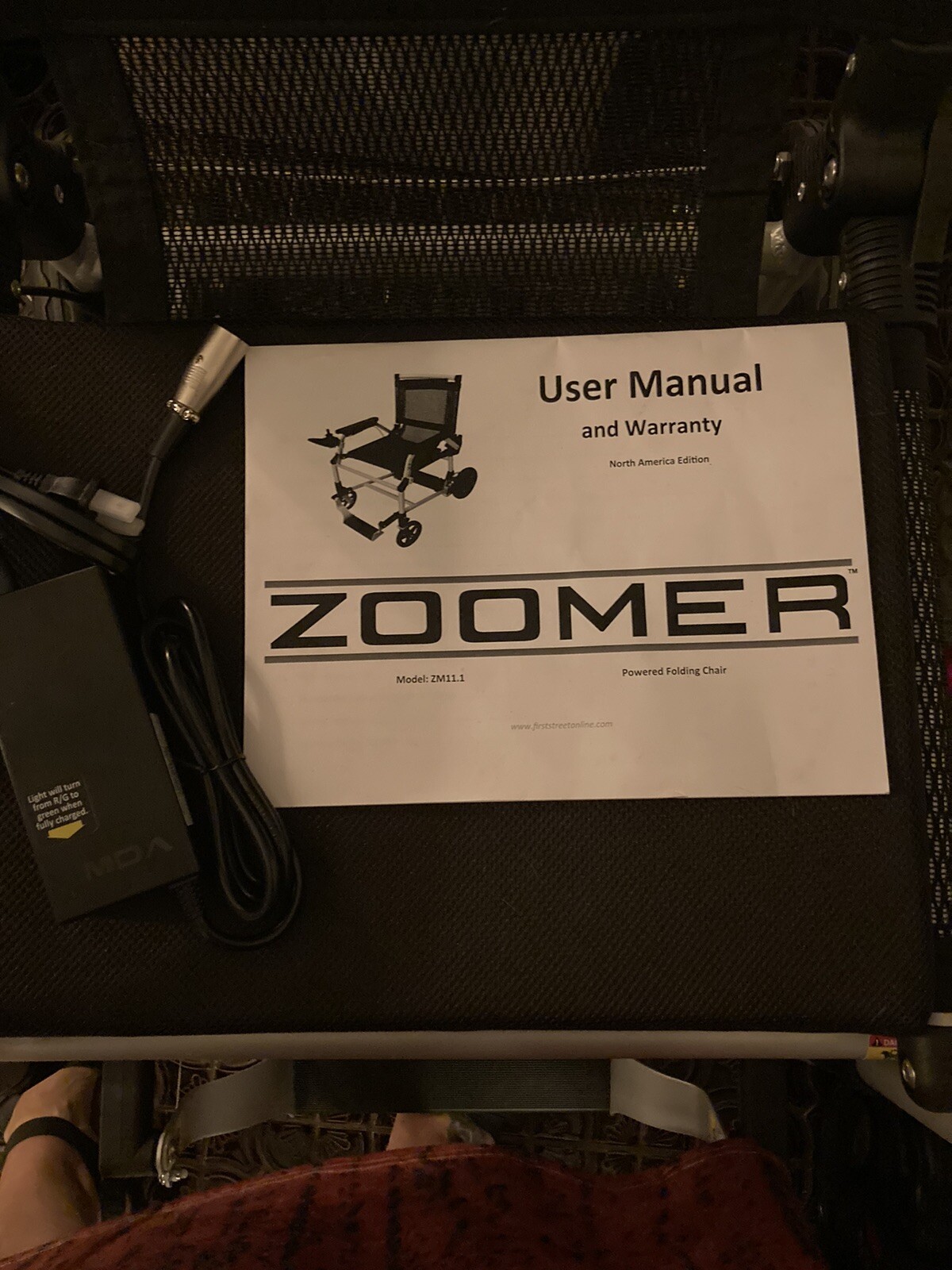 Zoomer Power Folding Chair comes with a charger, manual, and Basket | eBay