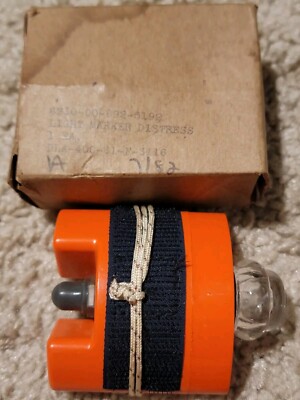 DISTRESS MARKER LIGHT US MILITARY ORIGINAL BOX BEACON Aircrew Survival ...