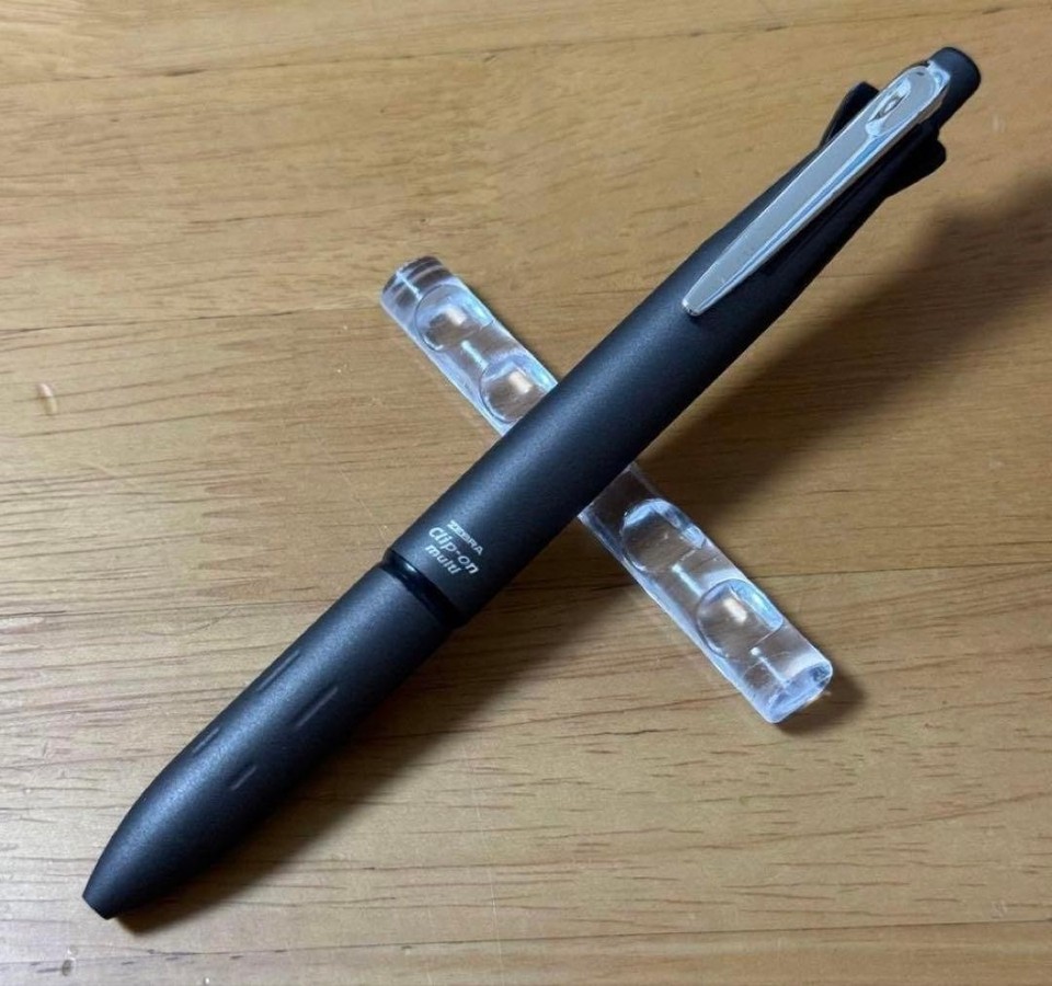 Zebra Multi-Function Pen 4 Colors + Sharp Clip-on Multi 2000 Blue | eBay