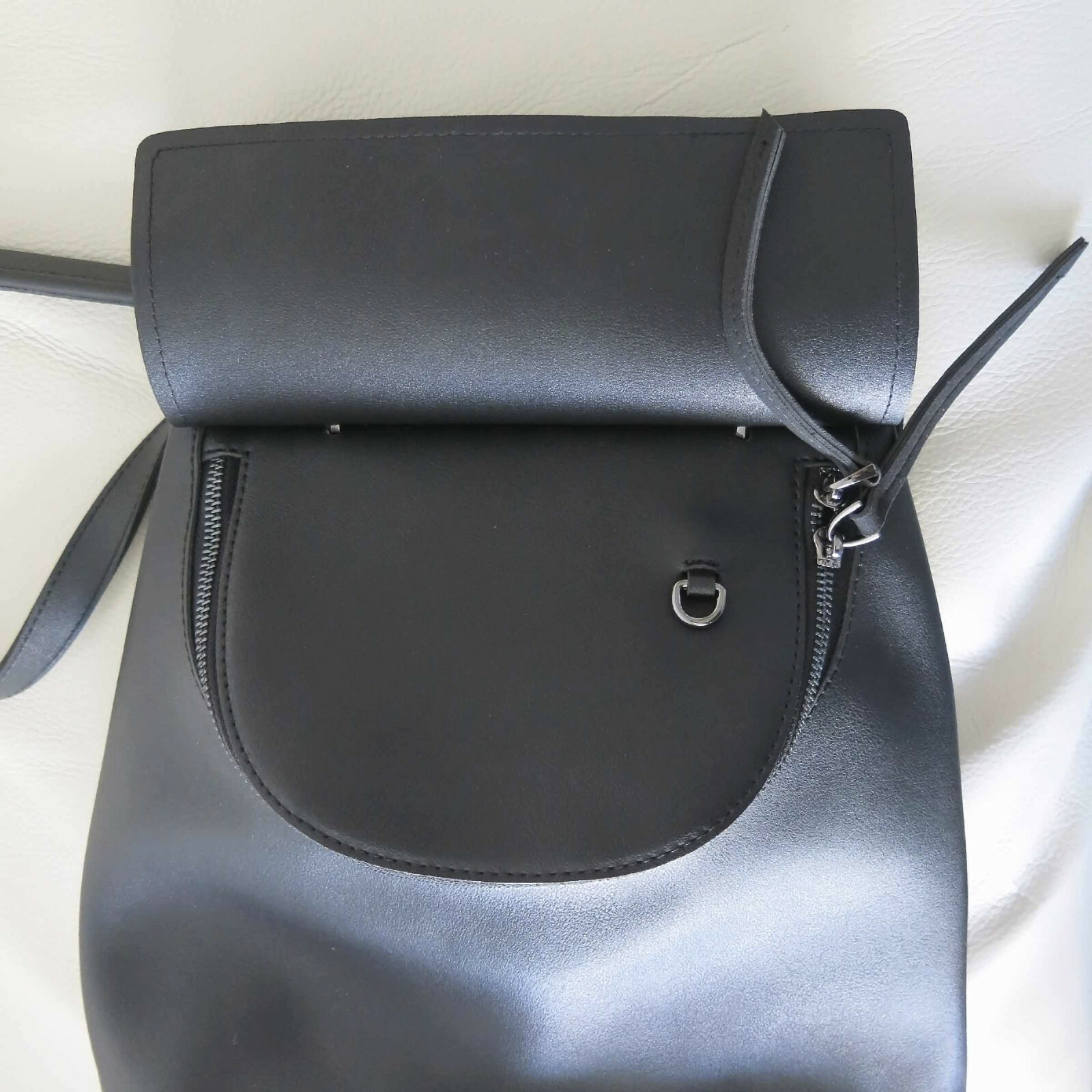 No Logo Minimalist Black Leather Convertible Backpack/Handbag/Shoulder ...