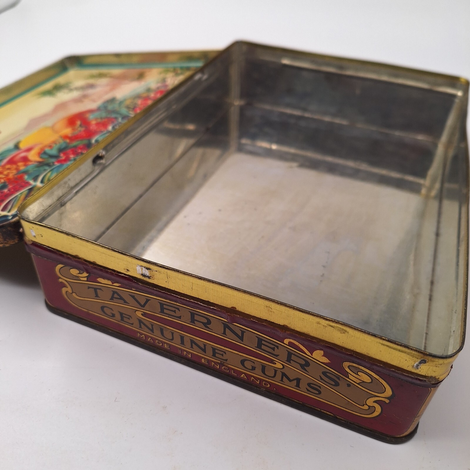 Taverners' Finest BRIGHT Genuine GUMS London England Tin Box Container ...