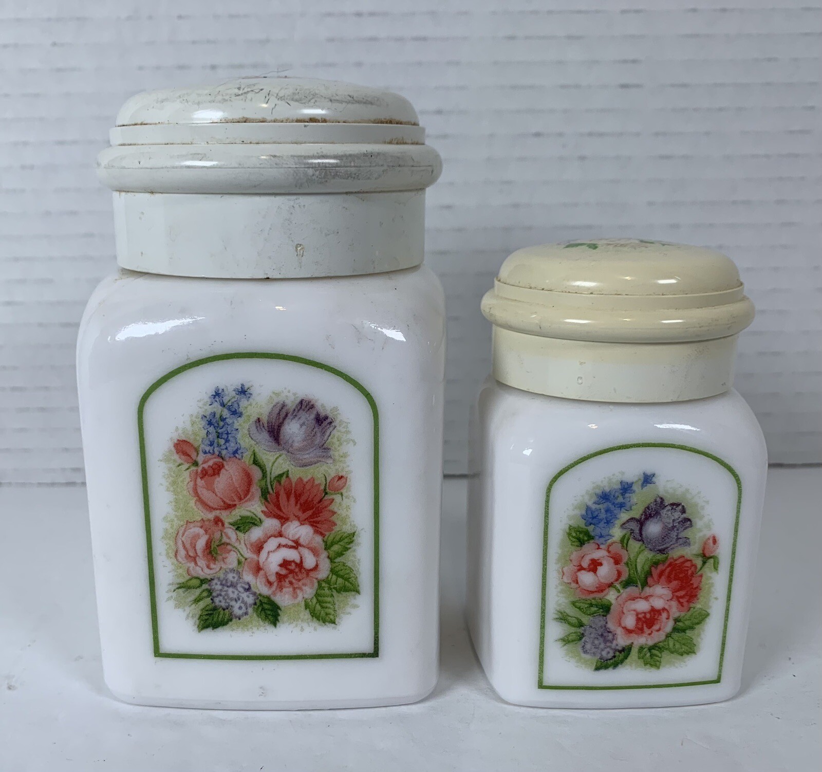 Vtg Avon Country Garden Beauty Dust Powder Containers Empty Milk Glass ...