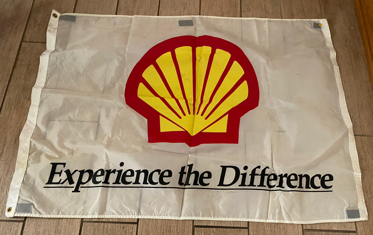 Vintage Shell Experience the Difference Flag | eBay