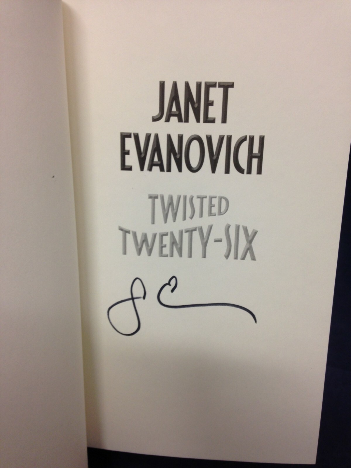 Twisted Twenty-Six by Janet Evanovich (2019) LN HB 220207 | eBay