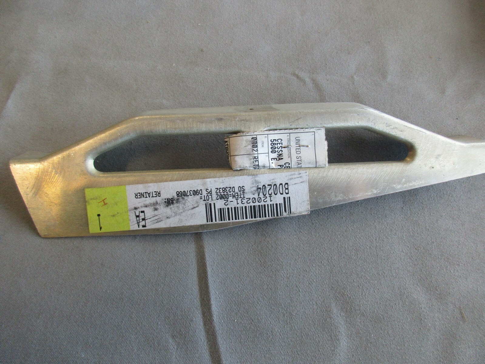 Cessna Aircraft Retainer, P/N 1200231-2 (TA) New Surplus | eBay