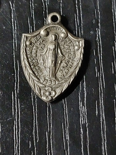 Antique Catholic Saint Miraculous Mother Mary Shield religious Pendant ...