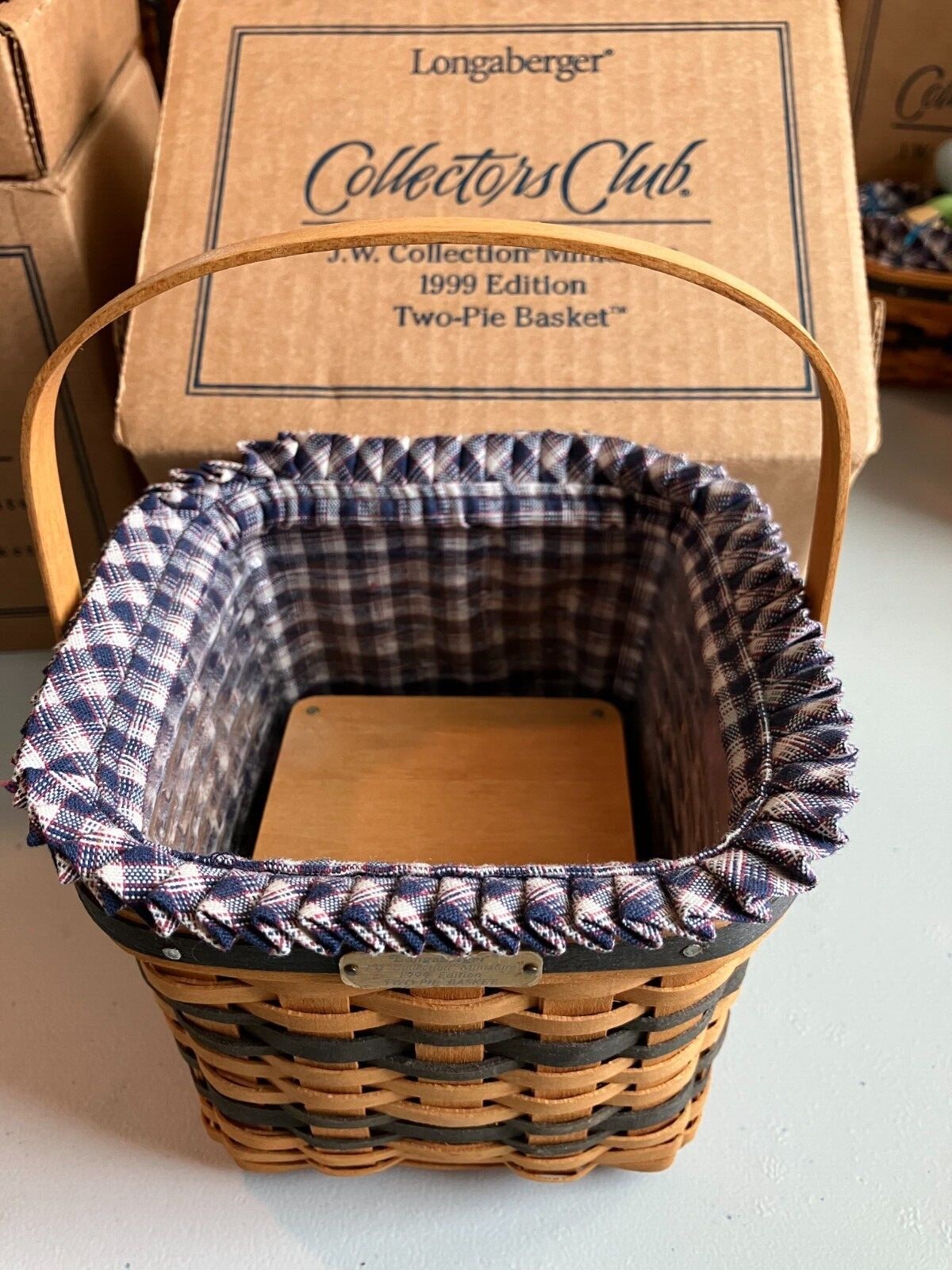 14 Longaberger Collectors Club JW Miniature Baskets Display Only! 12 ...