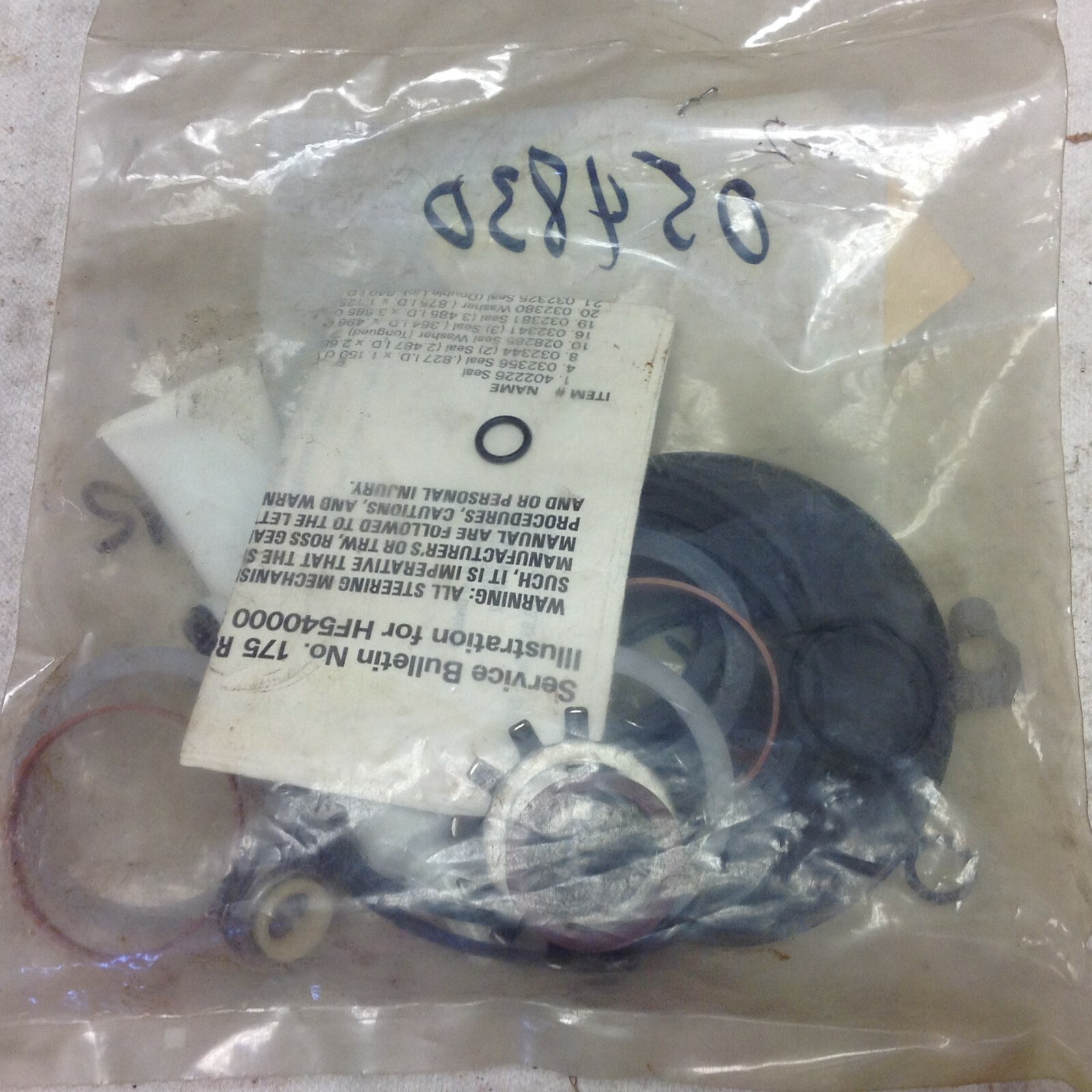 OEM International/Navistar Gearbox Seal Kit 472925C91 FREE SHIPPING | eBay