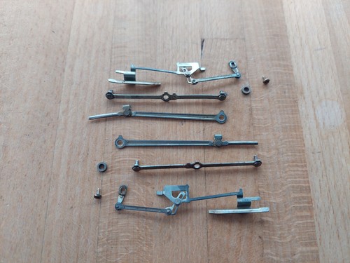 TRI-ANG OO GAUGE R259 4-6-2 BRITANNIA CON RODS VALVE GEAR SPARES FULL ...
