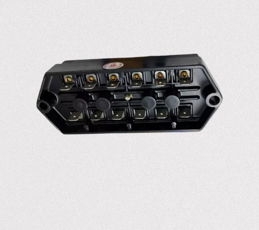Fit For Massey Ferguson Tractor -"Fuse Box With 6 Fuse Plug Slots" | eBay