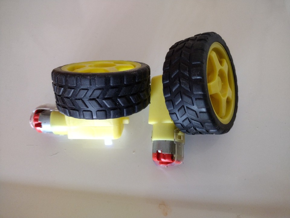 4 pcs Smart Robot Car Plastic Tire Wheel W/ Gear Motor Set Arduino ...