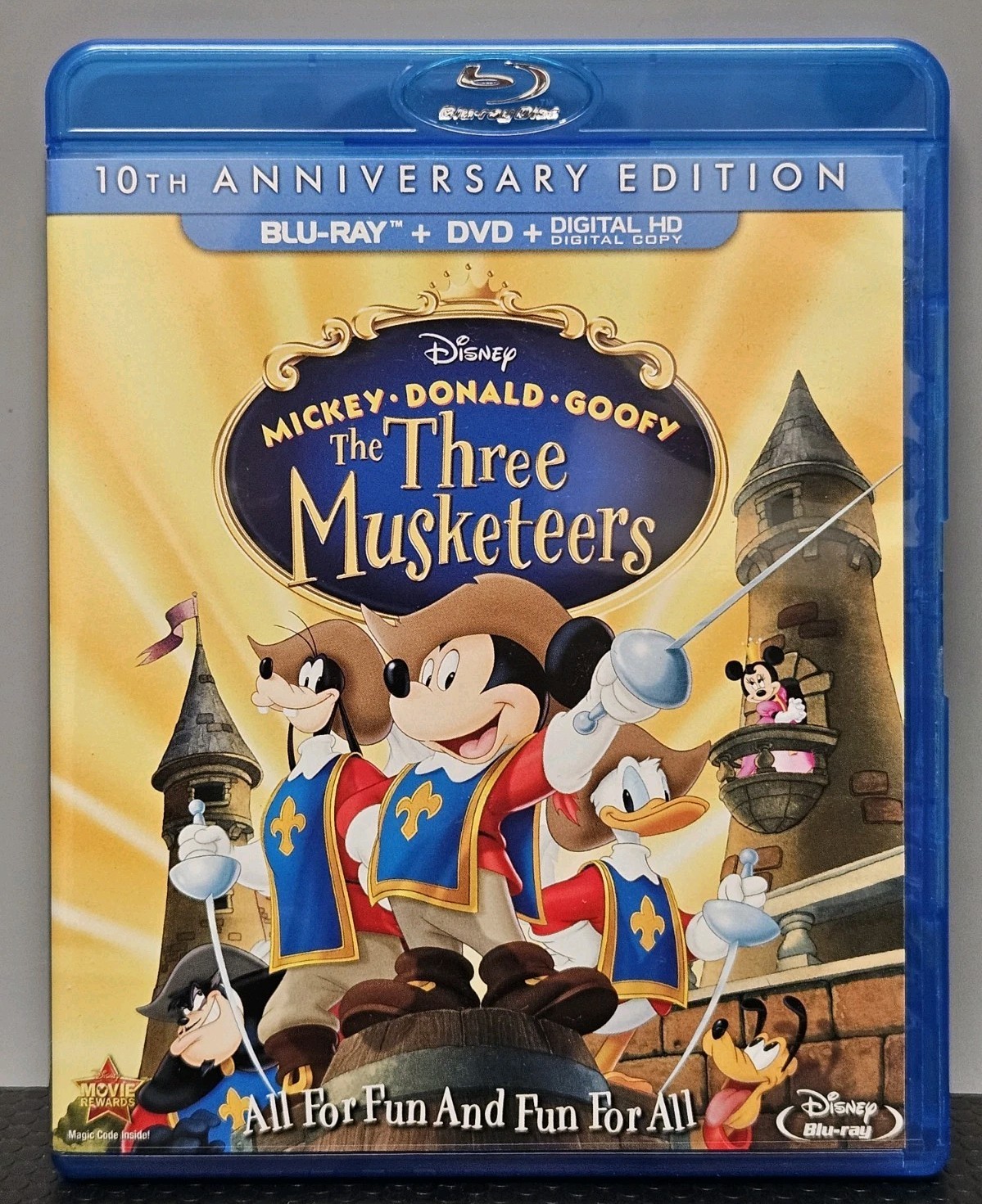 Mickey, Donald, Goofy: The Three Musketeers [Blu-ray] DVD 10th ...