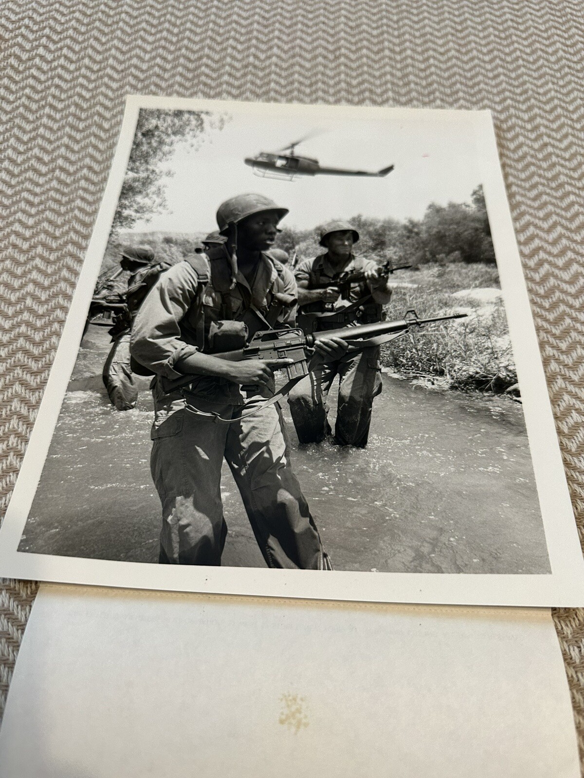 1987- Press Photo "Tour of Duty" on CBS-TV -Stan Foster,Kevin Conroy ...