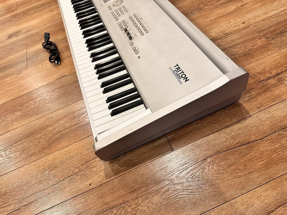 Korg Triton Studio 88 Keys Music Workstation With CD Writer | eBay