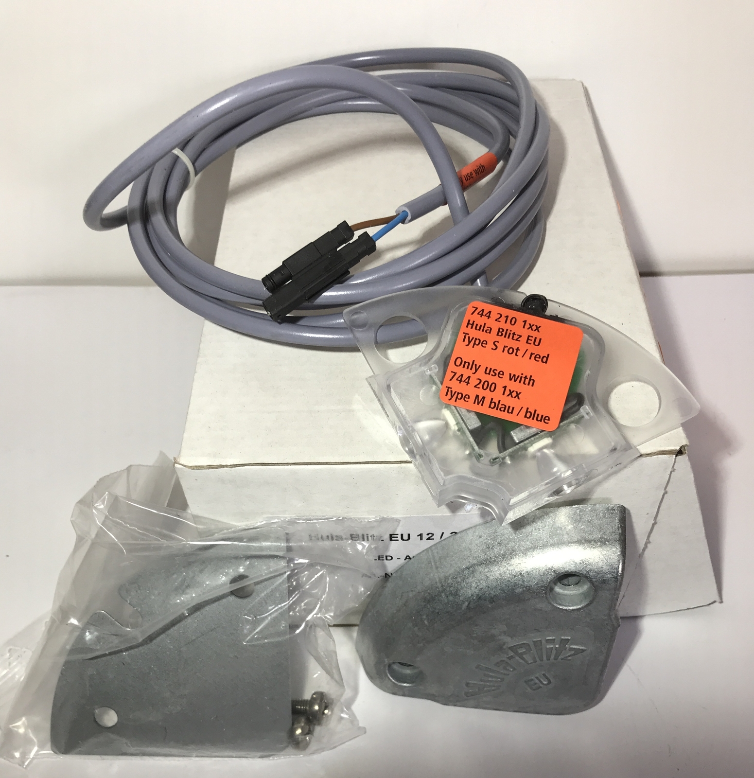 Hella 744210101 Blinkleuchte 12/24V Slave LED S Hula-Blitz | eBay