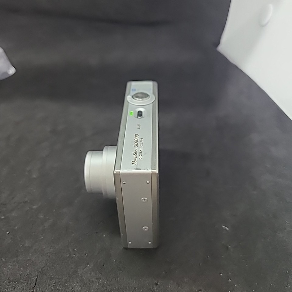 Canon PowerShot SD1000 Digital Elph 7.1MP Digital Camera - NO CHARGER ...