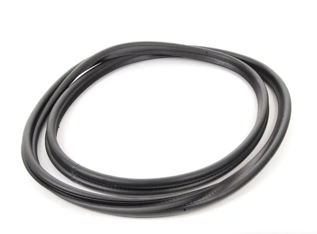 BMW E82/E88 1-Series Trunk Lid Weather Strip Seal 51767208106 for sale ...
