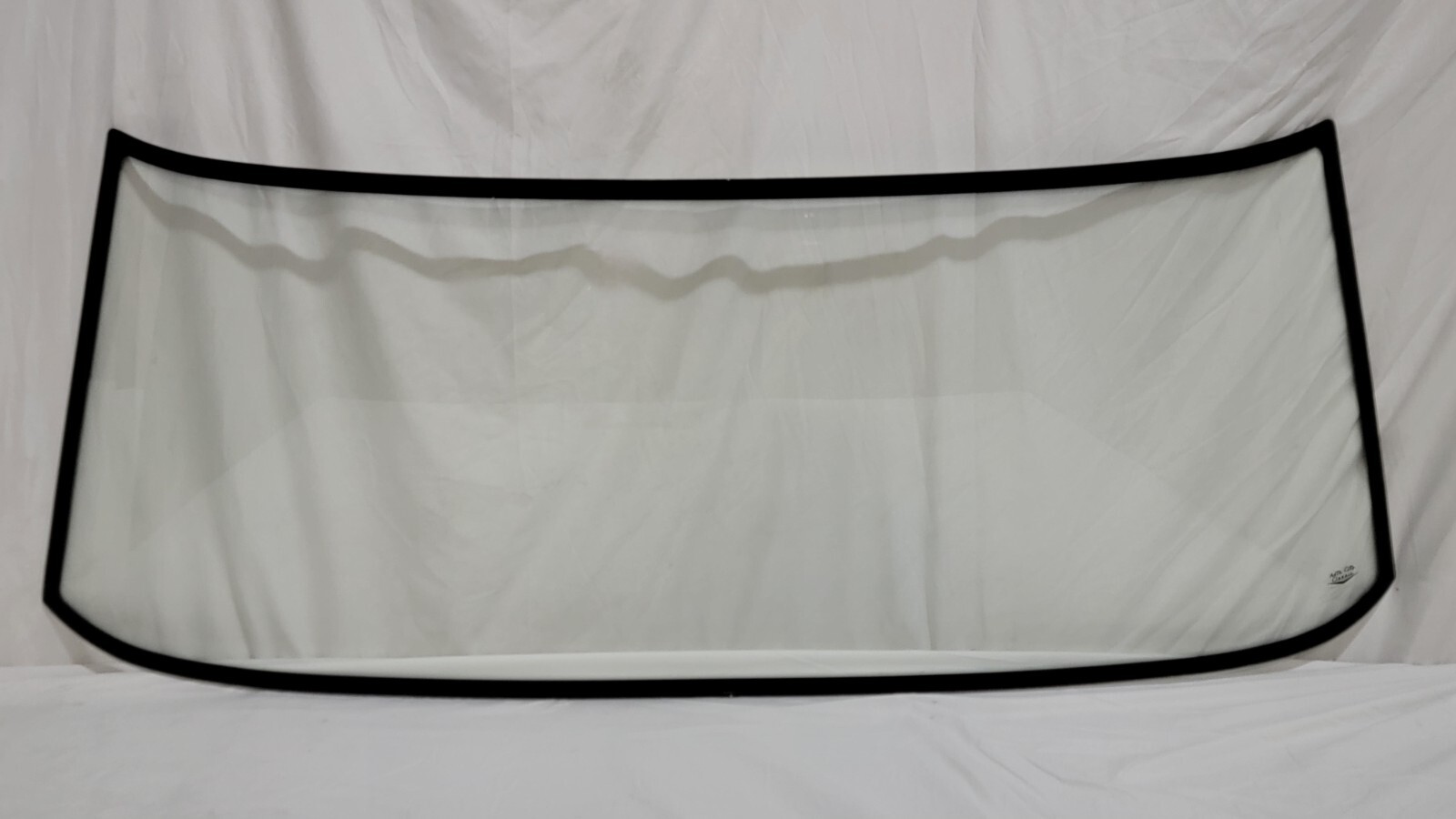 1969 1970 Ford Mustang Fastback FLUSH MOUNT Windshield Glass Clear Mach ...