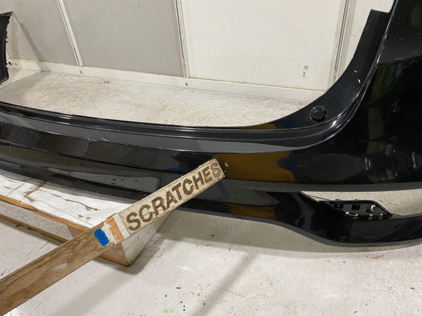 OEM 2017-2018 HYUNDAI SANTA FE REAR UPPER BUMPER COVER 86611-4Z500 | eBay