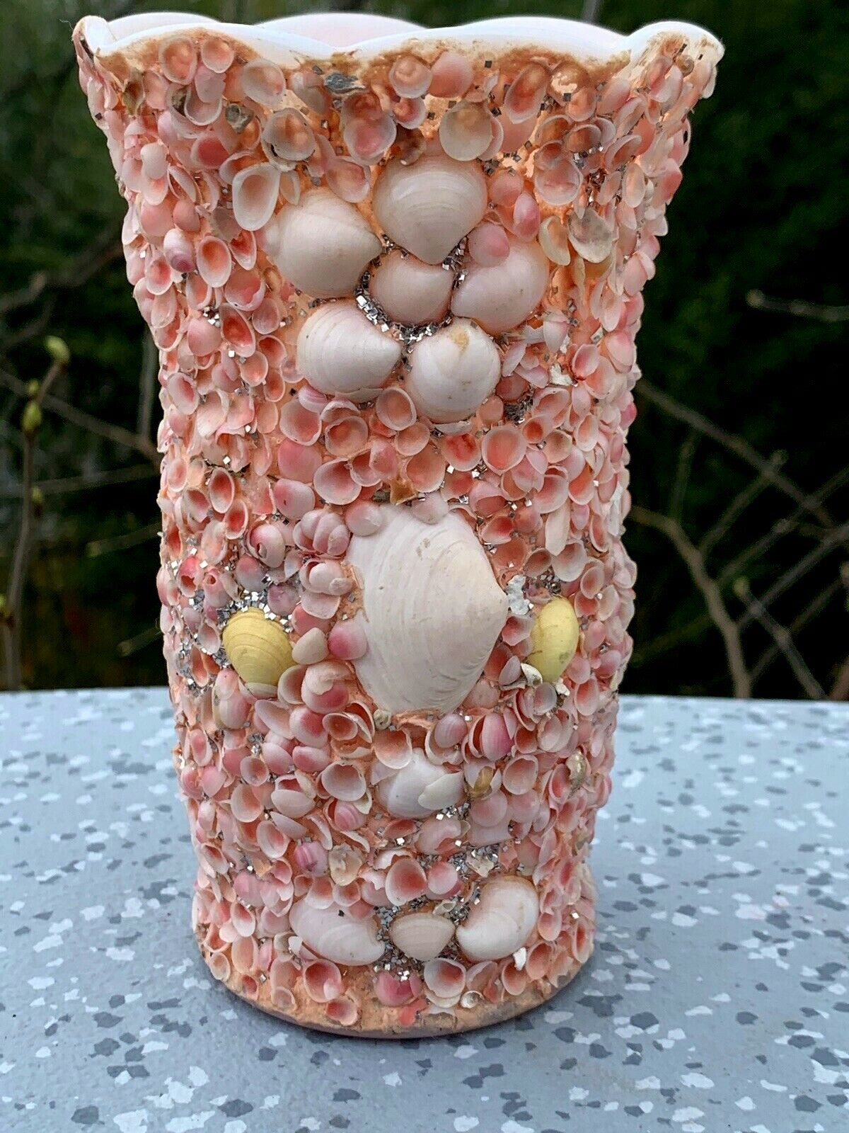 Lovely Pink Clam Shell Baby Shells Floral White Shells Milk Glass Vase ...