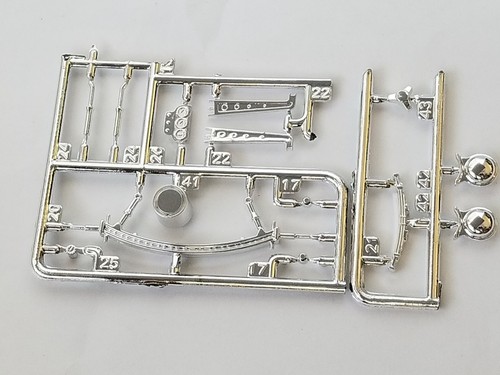 1955 Chevrolet Bel Air GASSER PARTS FRONT AXLE , TANK from AMT 1:25 ...