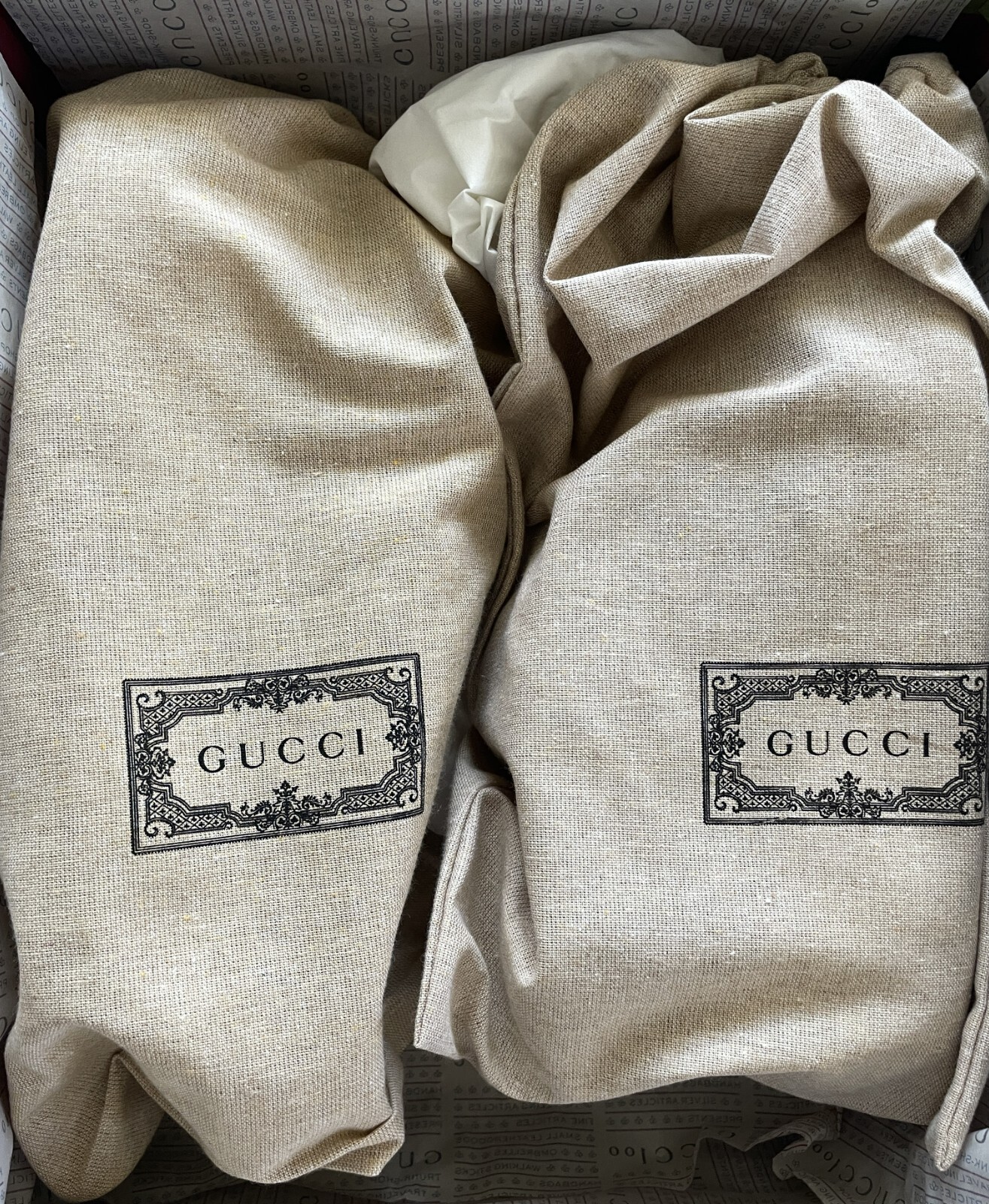 Gucci Rython 100 'Beige Monogram' 680870 size8 | eBay