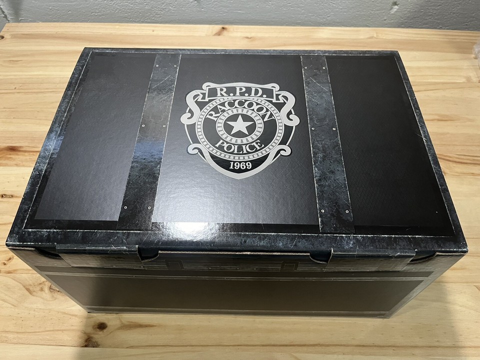 Resident Evil 2 Collectors Edition PS4 with RE3 Steelbook | eBay